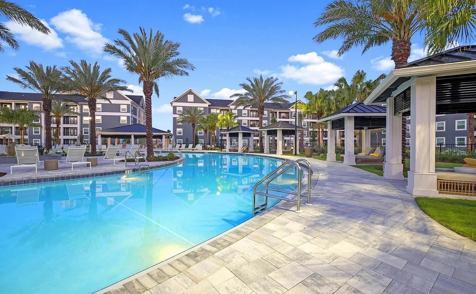 Panama Flats Resort Apartment Homes