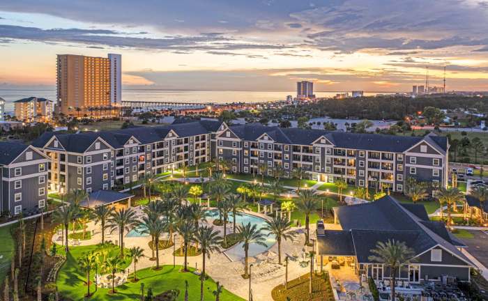 Panama Flats Resort Apartment Homes